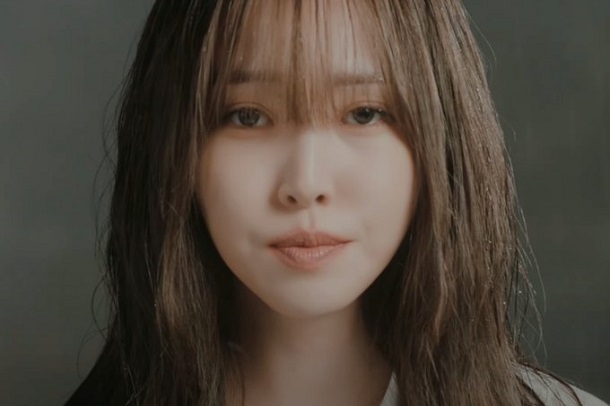 Song Review: Yuju – Without U | The Bias List // K-Pop Reviews & Discussion