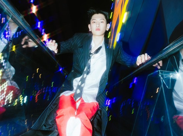 Song Review: Crush – Hmm-cheat | The Bias List // K-Pop Reviews ...